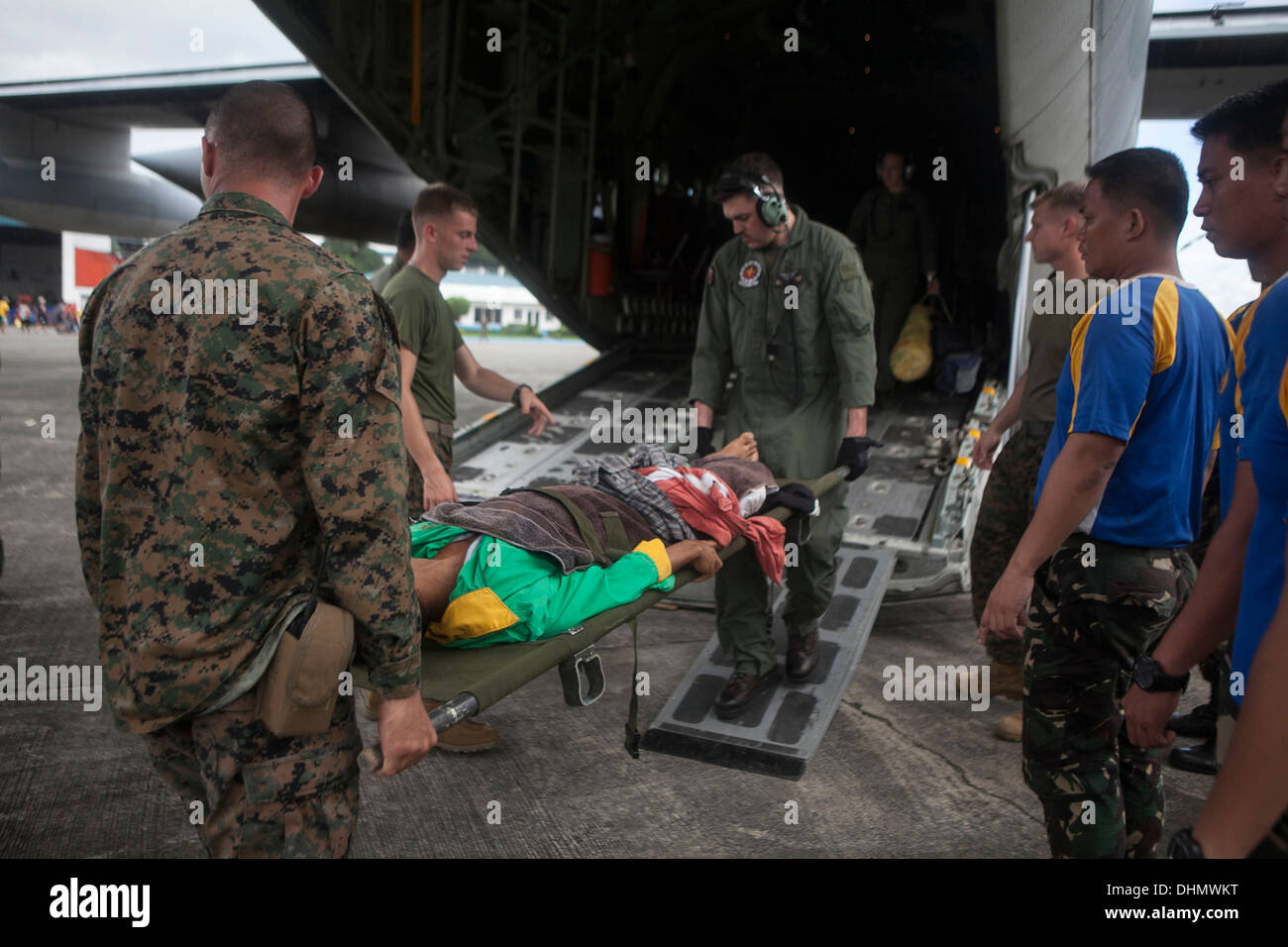 Typhoon Haiyan humanitarian relief in Philippines Operation Damayan ...