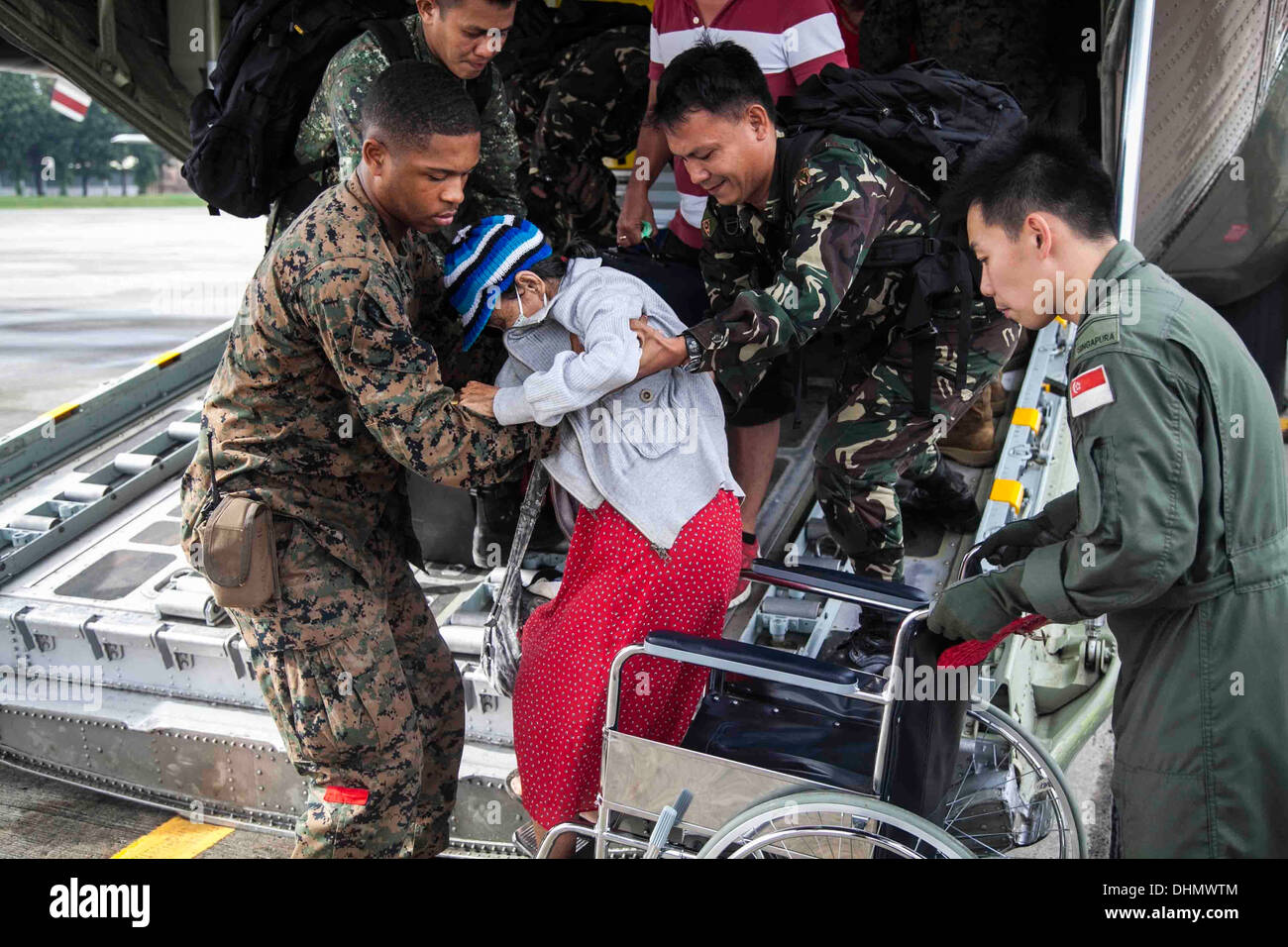 Typhoon Haiyan humanitarian relief in Philippines Operation Damayan ...