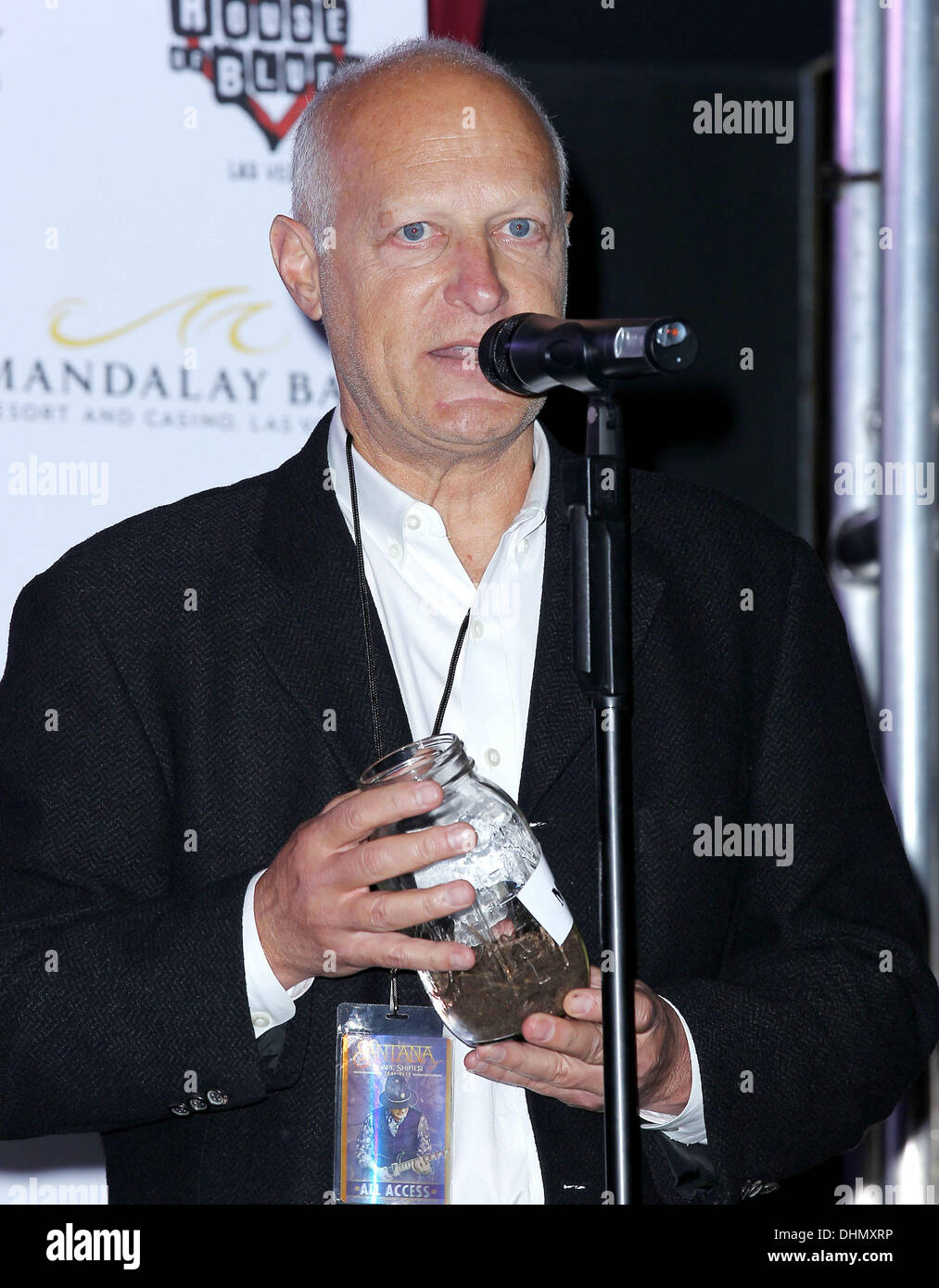 Ron Bension Dan Aykroyd joins Carlos Santana at a ceremony to kick off ...