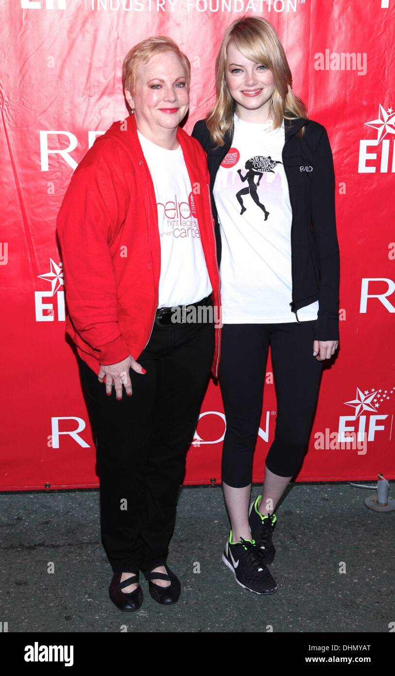 Emma stone and krista stone hi-res stock photography and images - Alamy