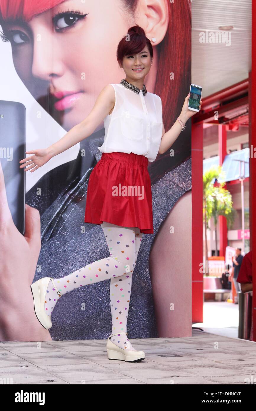 Taipei, China. 9th Nov, 2013. Singer Selina attends commercial activity ...