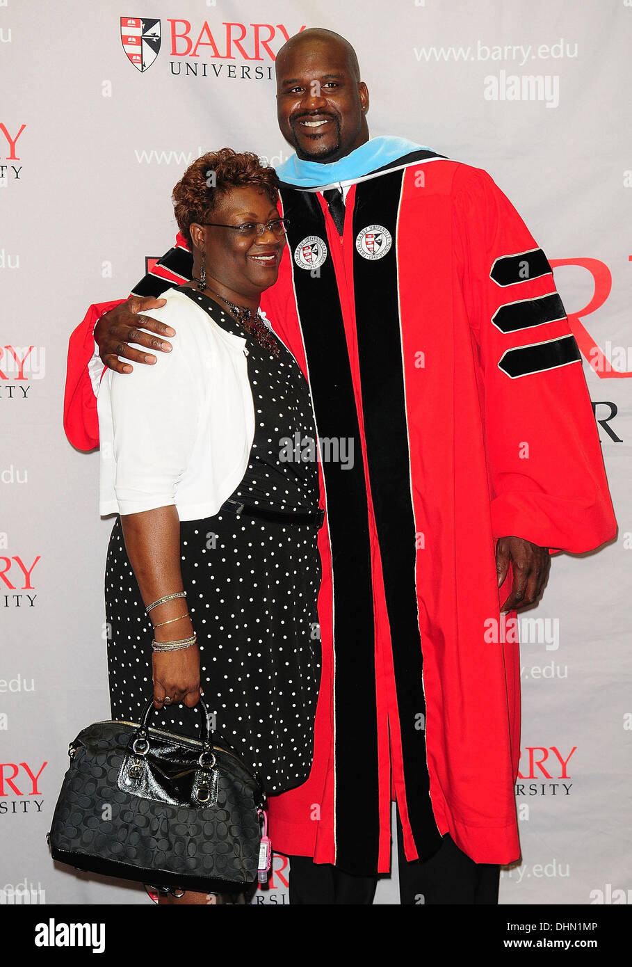 Shaquille O'Neal Shaquille O'Neal receives his doctoral degree in ...