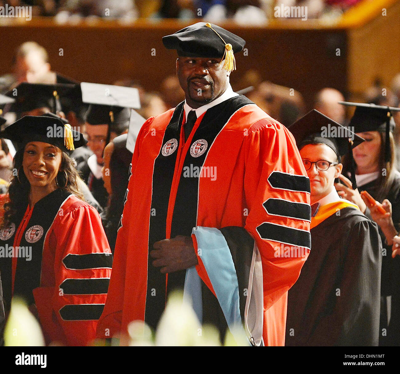 Shaquille O'Neal Shaquille O'Neal receives his doctoral degree in ...