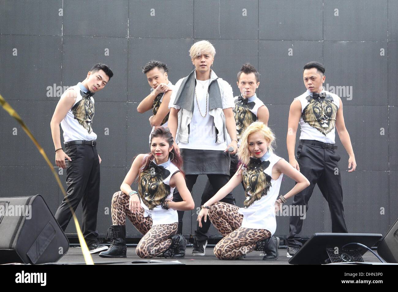 Taipei, China. 10th Nov, 2013. Singer Show Lo holds signing session in ...