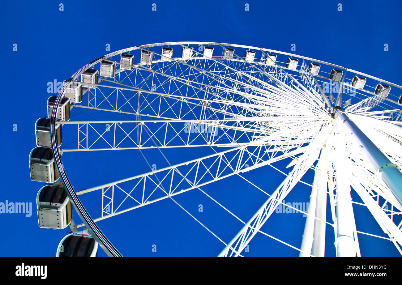 Ferris wheel game hi-res stock photography and images - Alamy