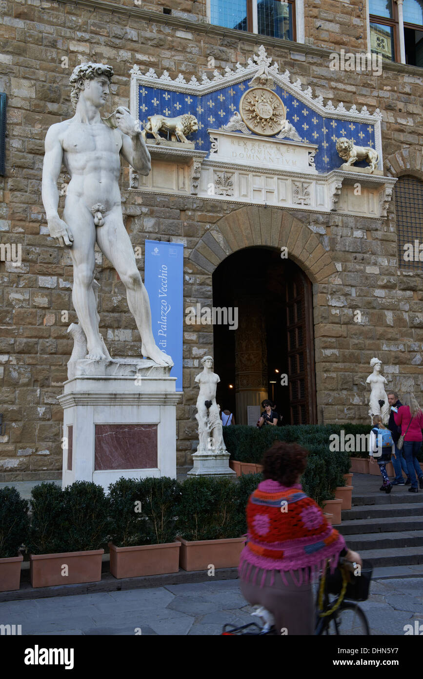 A replica of the Statue of David outside the Palazzo Vecchio (City hall ...