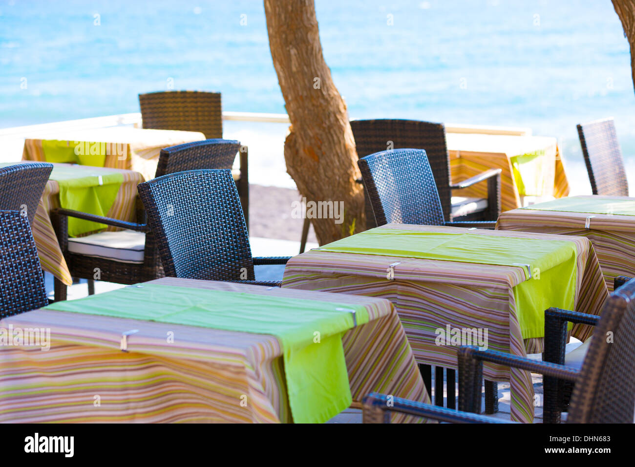 Dinner tables on beach hi-res stock photography and images - Alamy