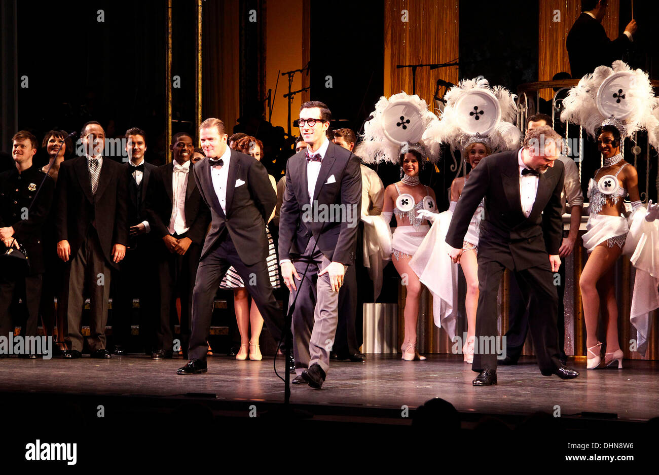 Clarke Thorell, Aaron Lazar and cast Curtain call for the first ...