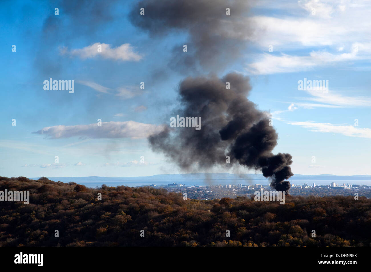 smoke polluting atmosphere Stock Photo - Alamy