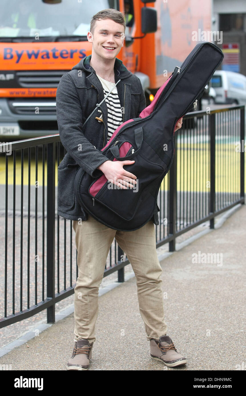 Sam Kelly at the ITV studios London, England - 10.05.12 Stock Photo - Alamy