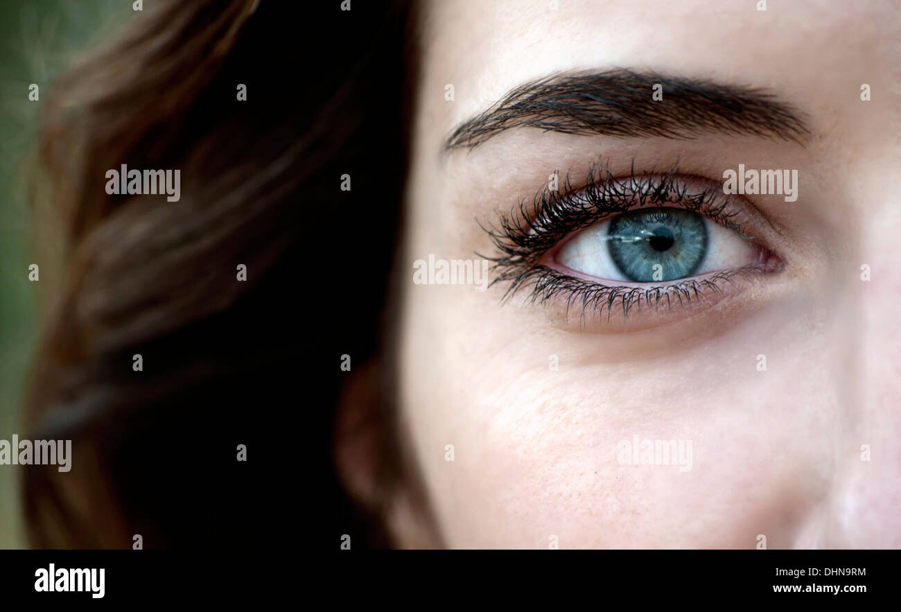 Woman blue eye close up hi-res stock photography and images - Alamy