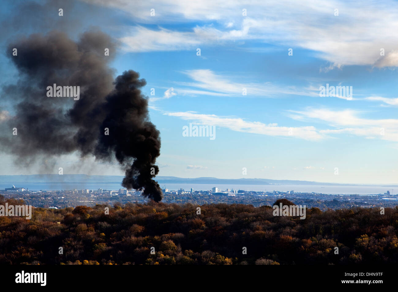 smoke polluting atmosphere Stock Photo - Alamy