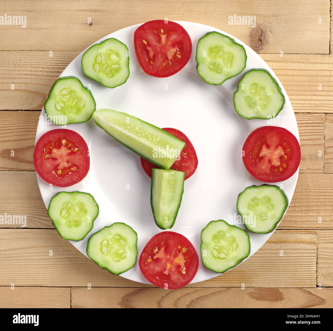 Food in shape clock hi-res stock photography and images - Alamy