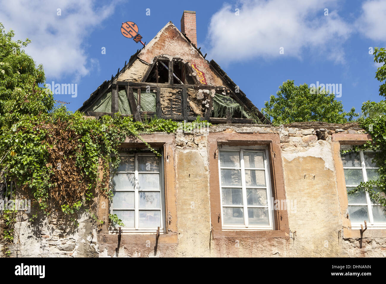 Jerry building hi-res stock photography and images - Alamy