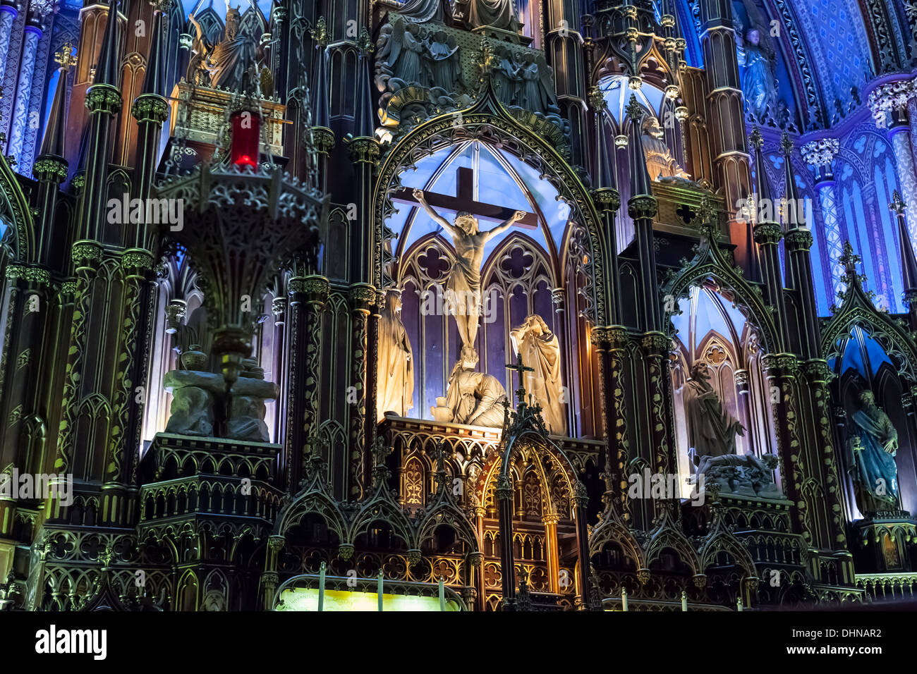 Gothic church interior hi-res stock photography and images - Alamy