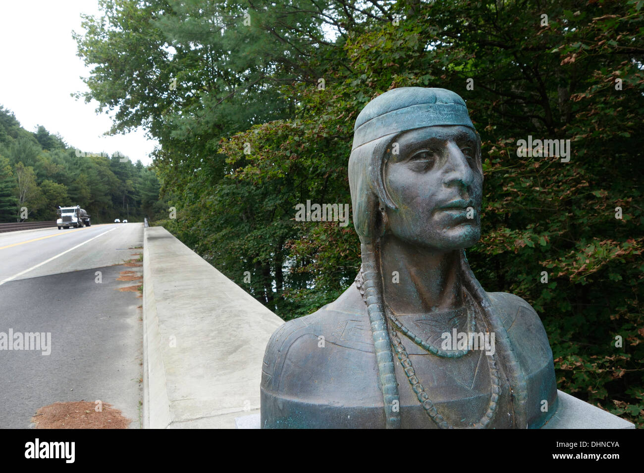 Mohawk indian bridge hi-res stock photography and images - Alamy