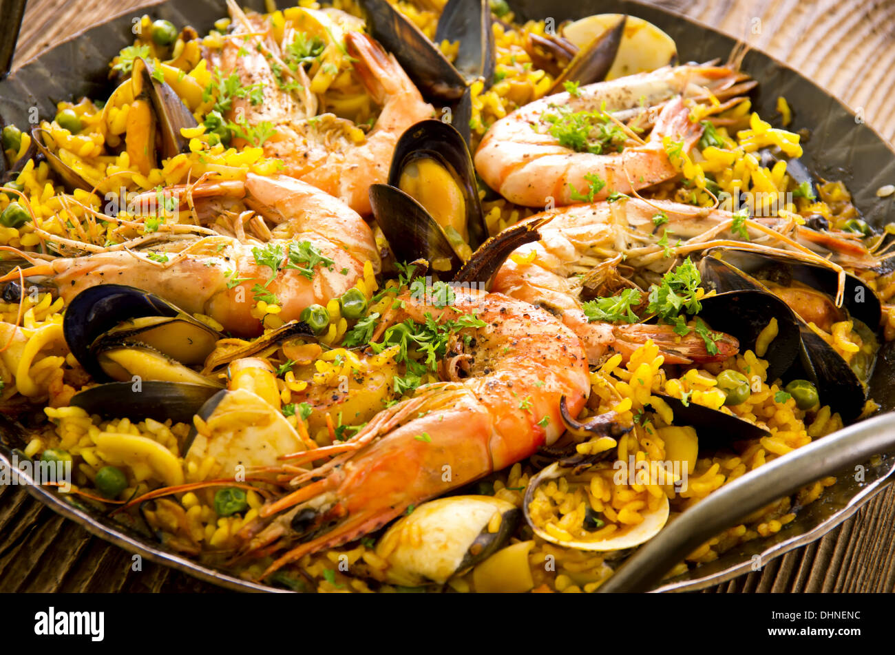 Bomba paella rice hi-res stock photography and images - Alamy