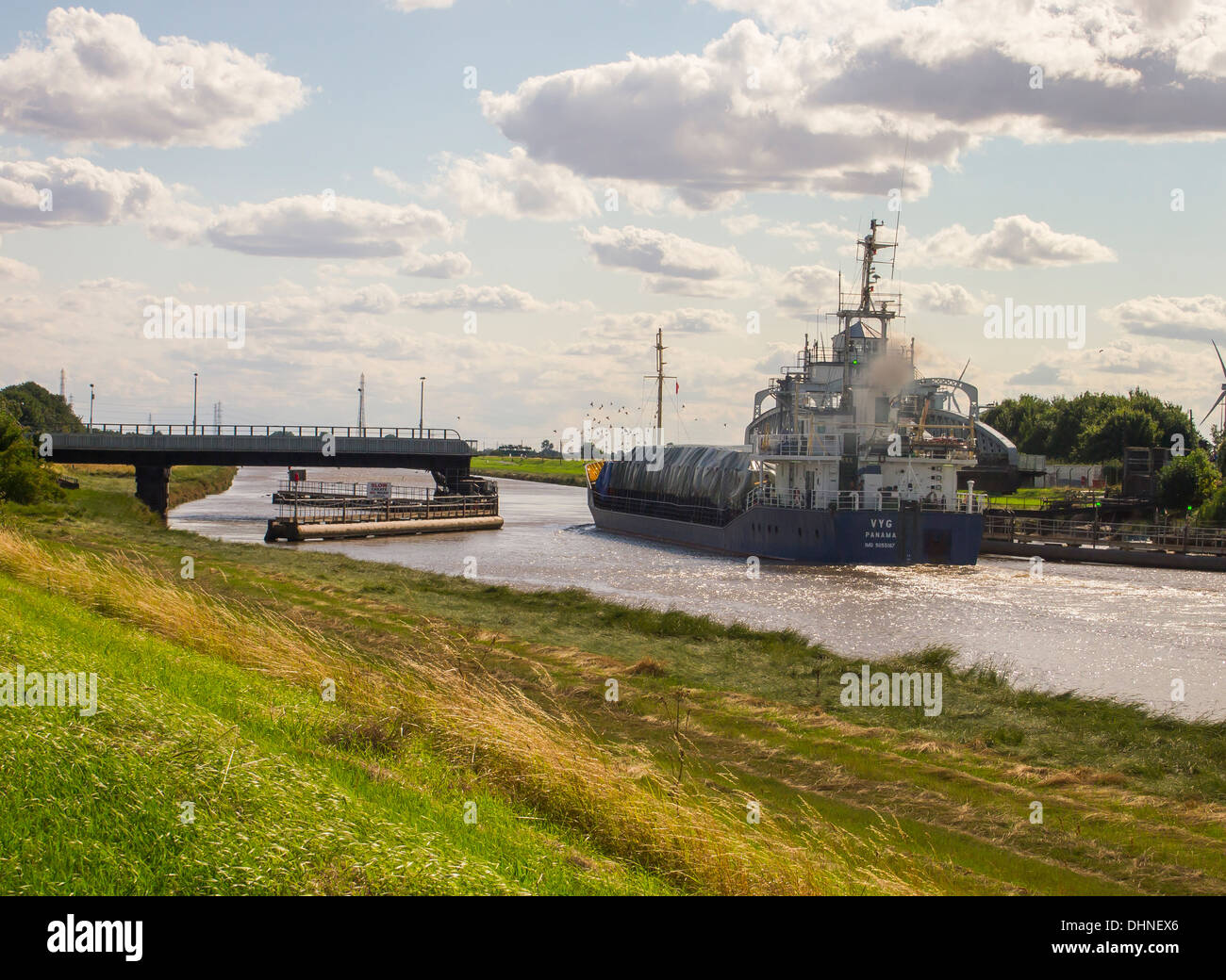 Timber ship hi-res stock photography and images - Alamy