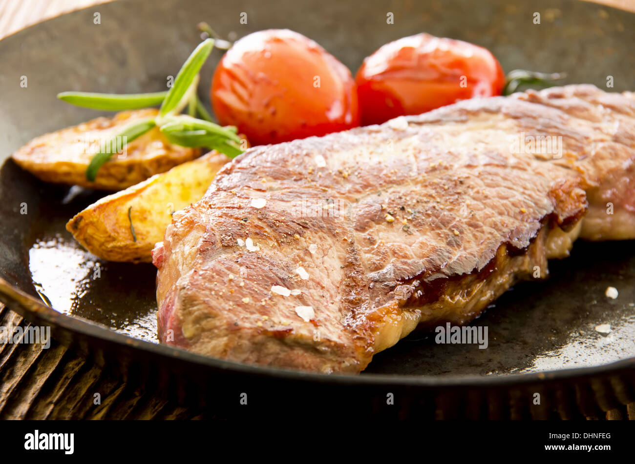 Fry pan hi-res stock photography and images - Alamy