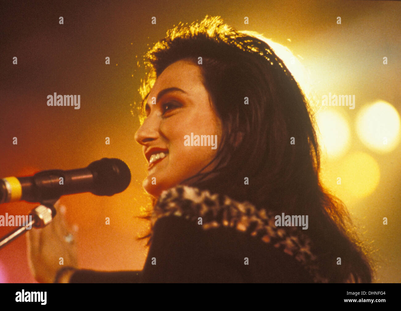 Bananarama uk pop group 1989 hi-res stock photography and images - Alamy
