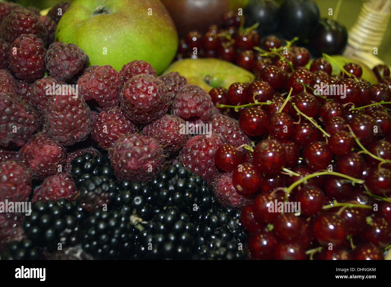 Mixed fruits hi-res stock photography and images - Alamy