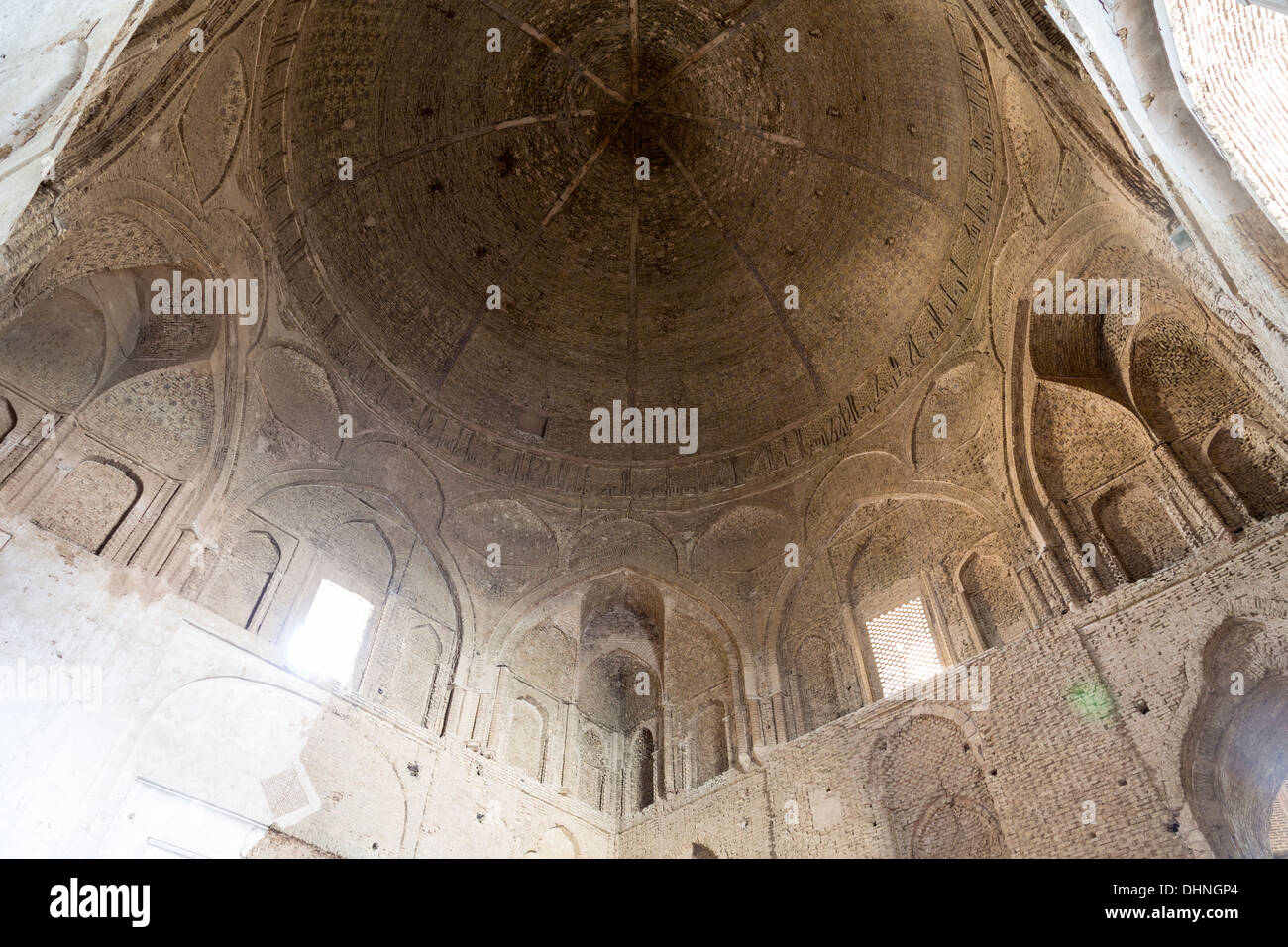 Mosque isfahan dome hi-res stock photography and images - Alamy
