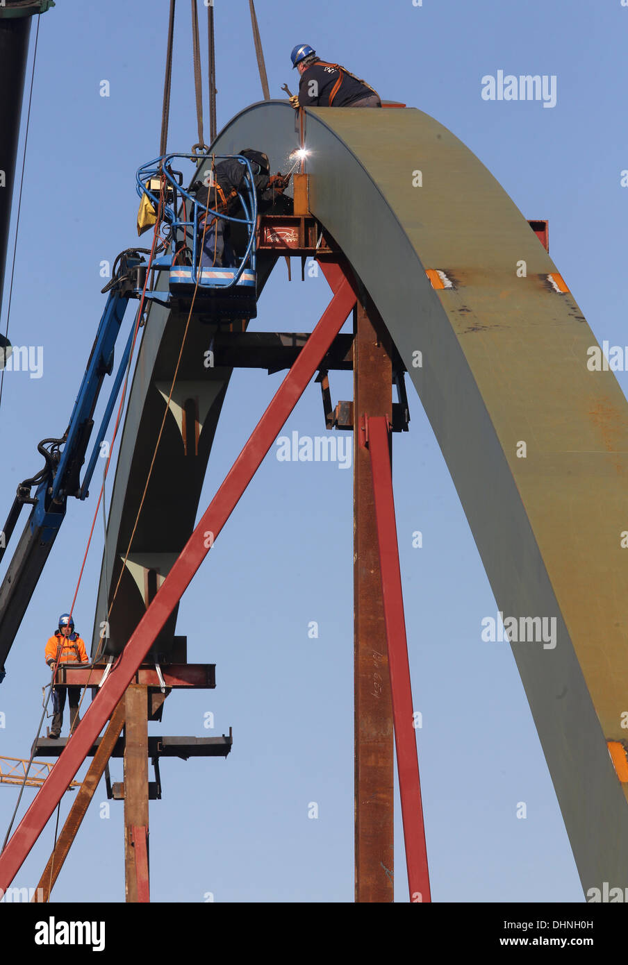 Duisburg, Germany. 13th Nov, 2013. A construction piece for the ...