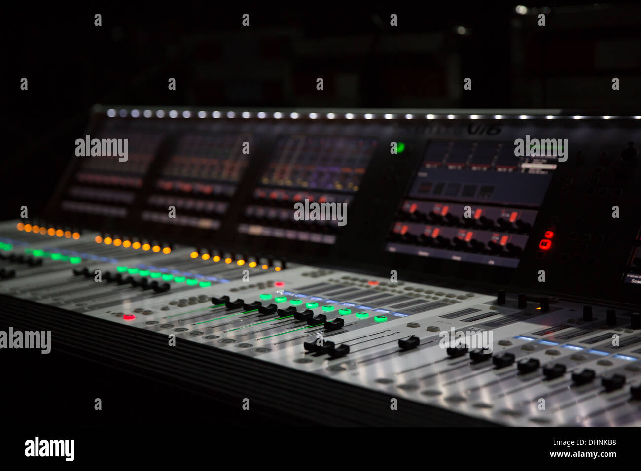 Sound engineer concert hi-res stock photography and images - Alamy