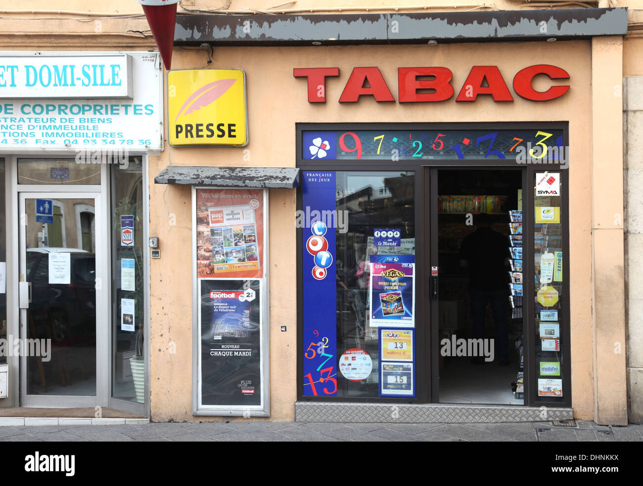 Tabac cafe hi-res stock photography and images - Alamy Tabac cafe hi-res stock photography and images - Alamy
