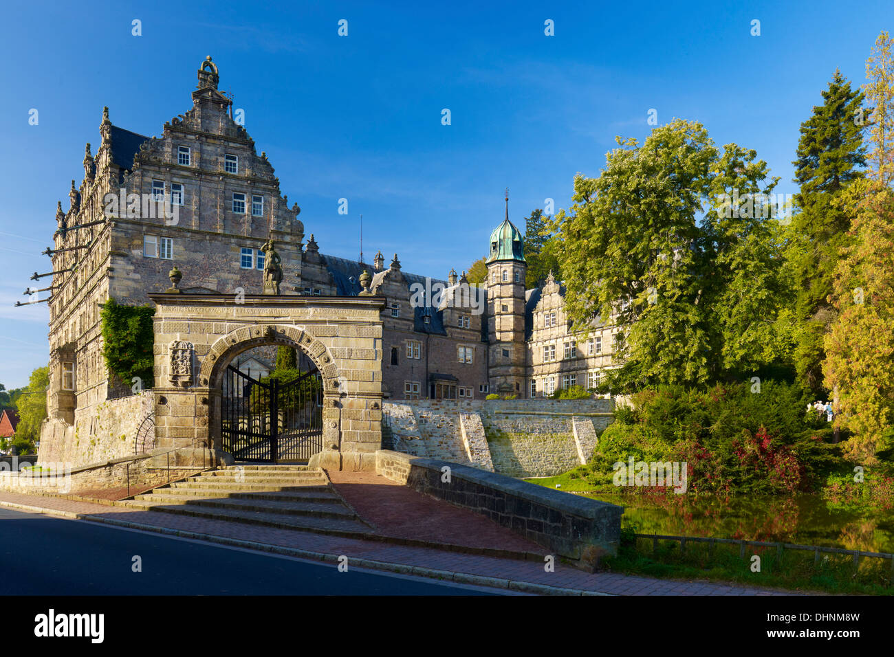 Hamelschenburg castle hi-res stock photography and images - Alamy