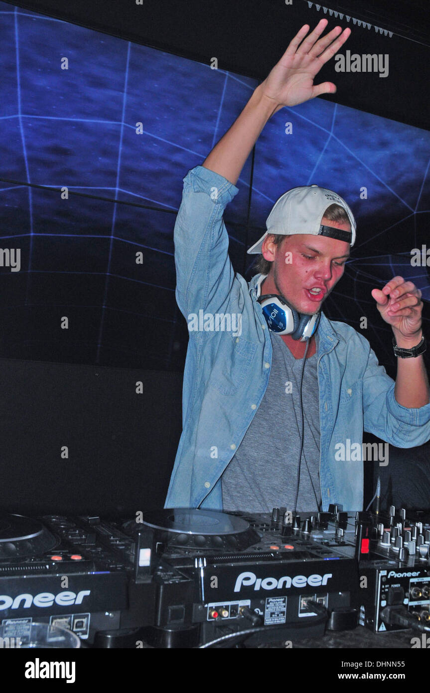Chicago, Illinois, USA. 05th Aug, 2012. AVICII performs at Studio Paris ...