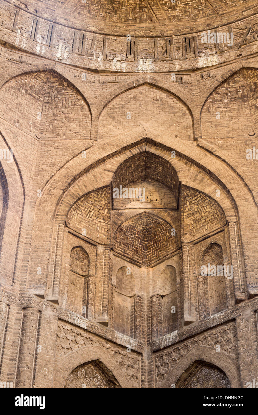 detail of squinch, dome chamber of Taj al-Mulk, Isfahan Friday Mosque ...