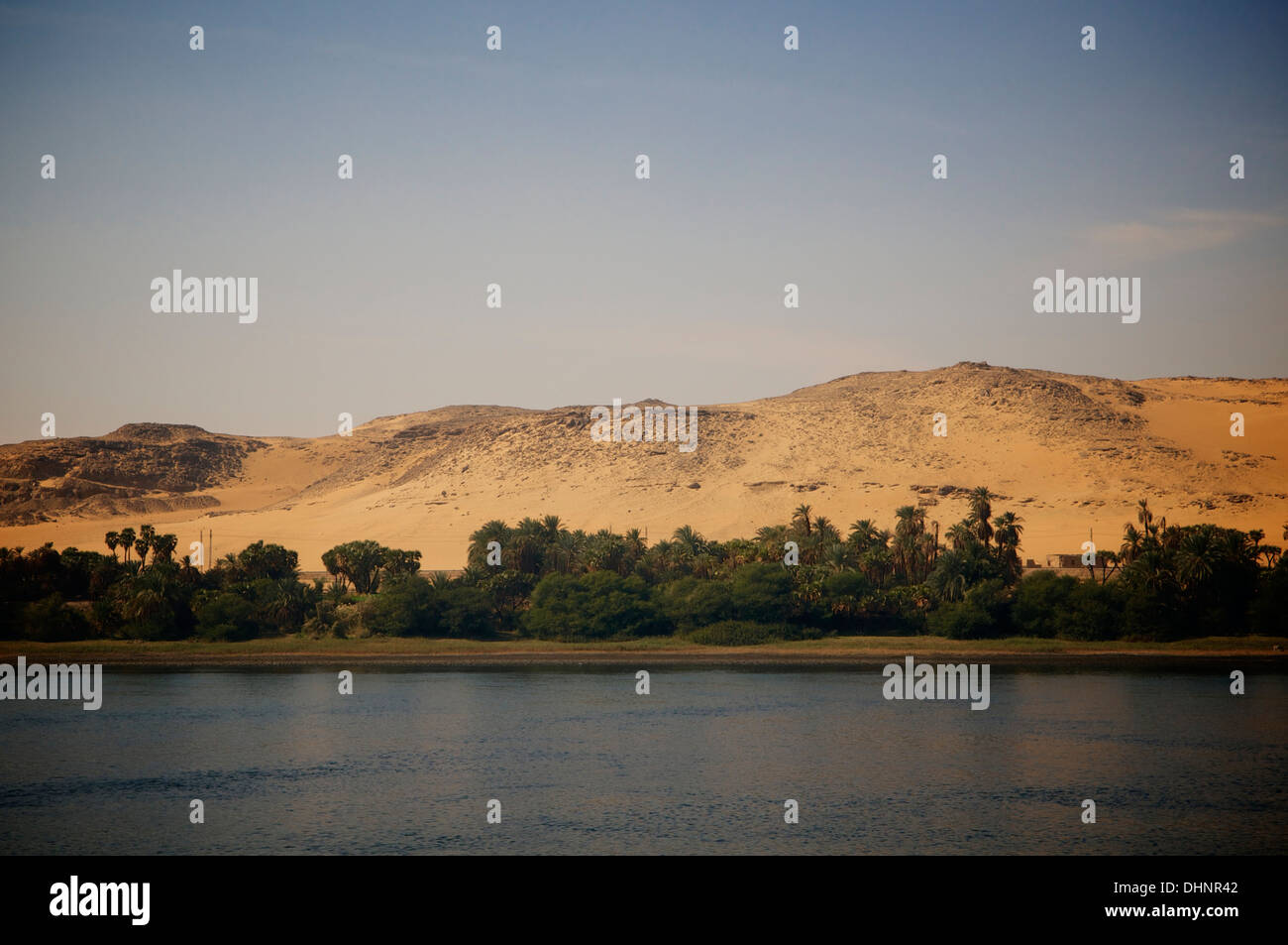 Sand dune aswan hi-res stock photography and images - Alamy