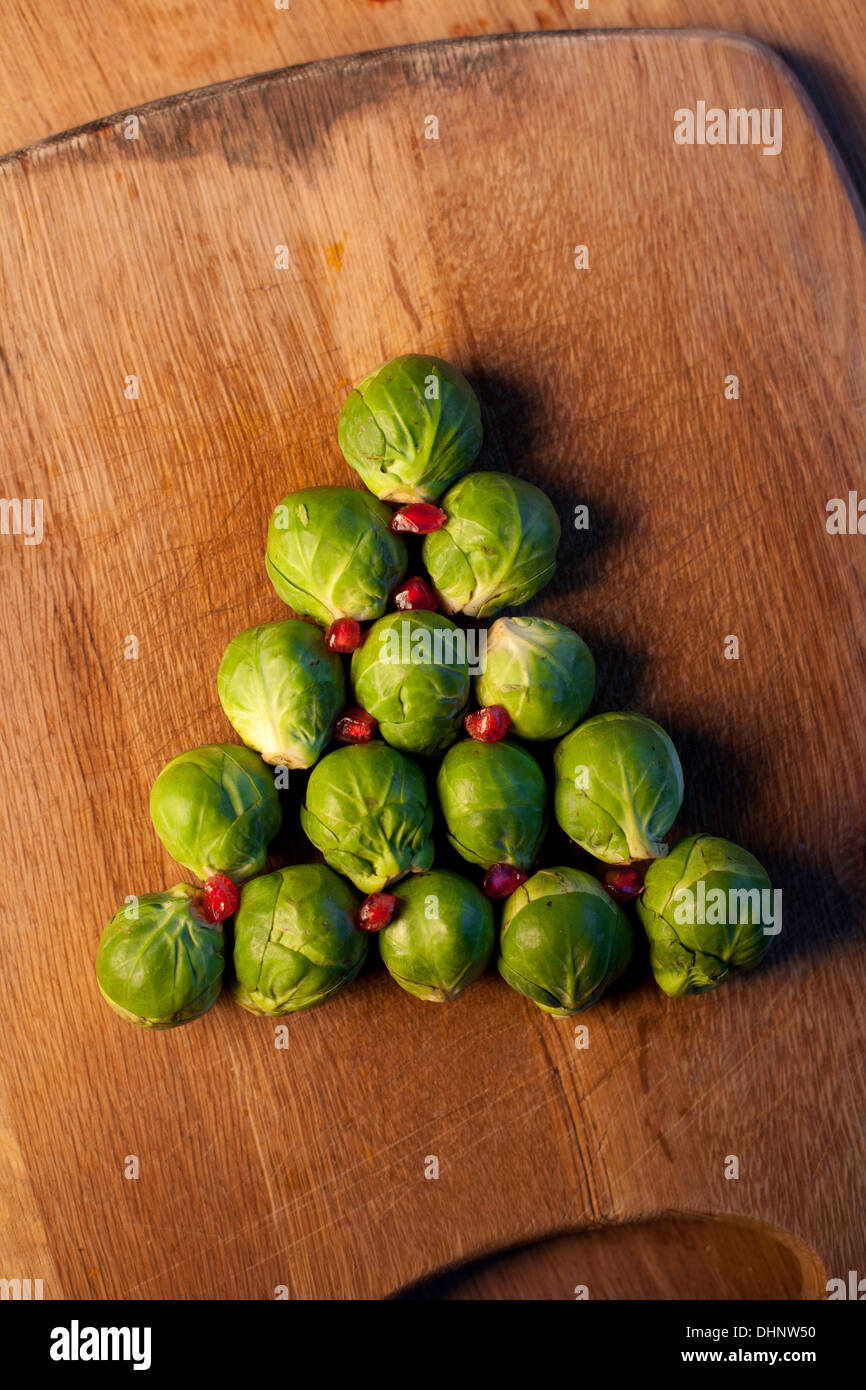 tree shaped vegetable in a christmas spirit Stock Photo - Alamy