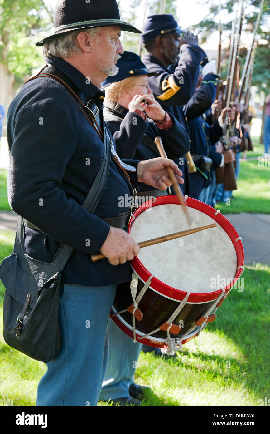 Civil War Soldiers Marching High Resolution Stock Photography and ...