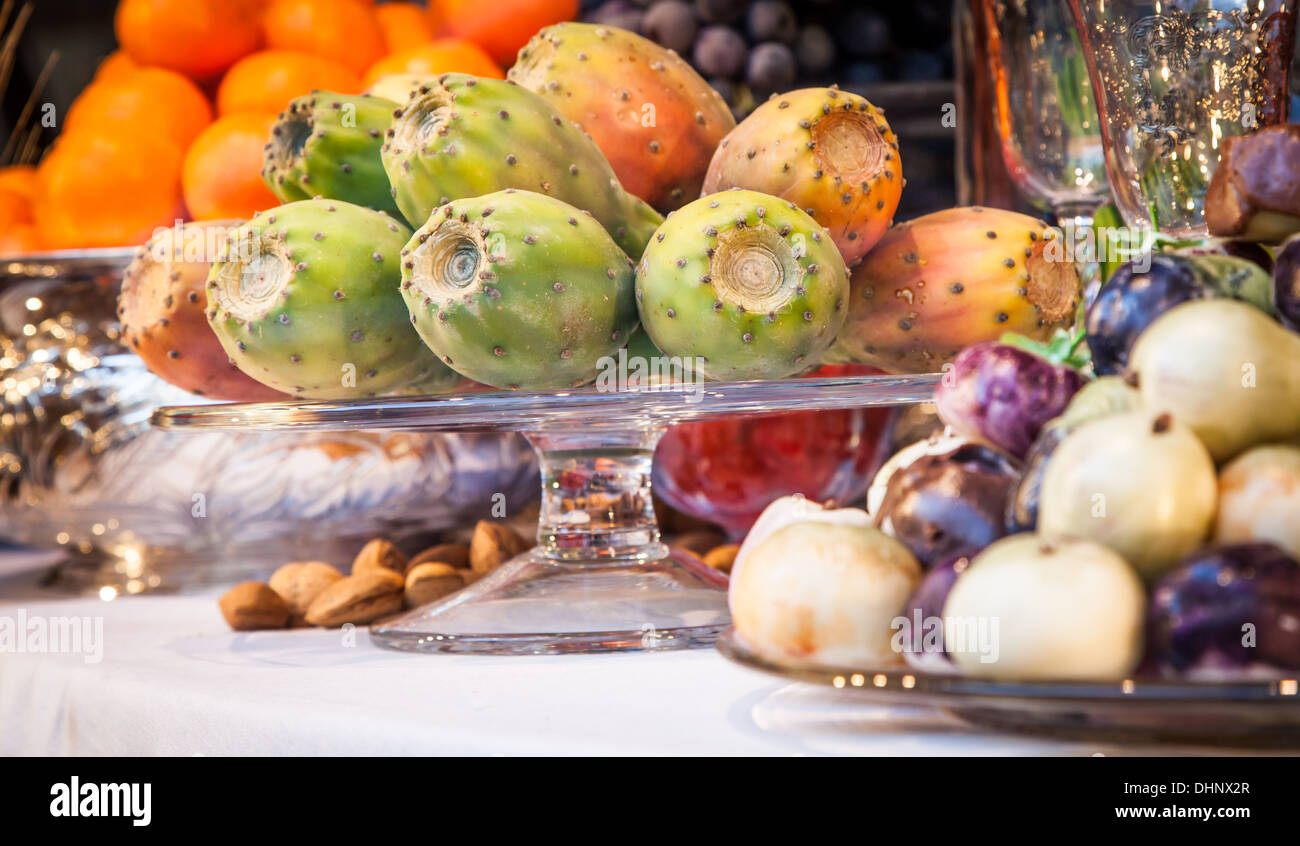 Luxury table hi-res stock photography and images - Alamy