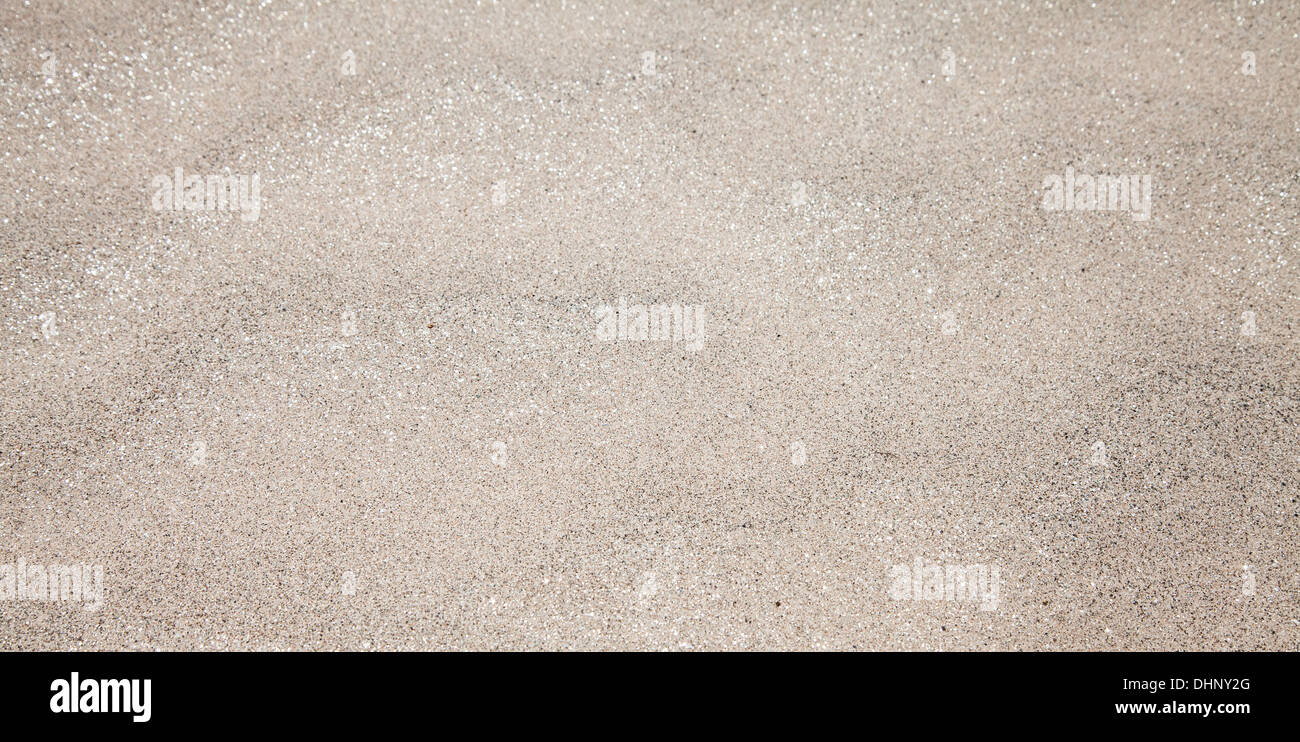 Gold in the sand hi-res stock photography and images - Alamy