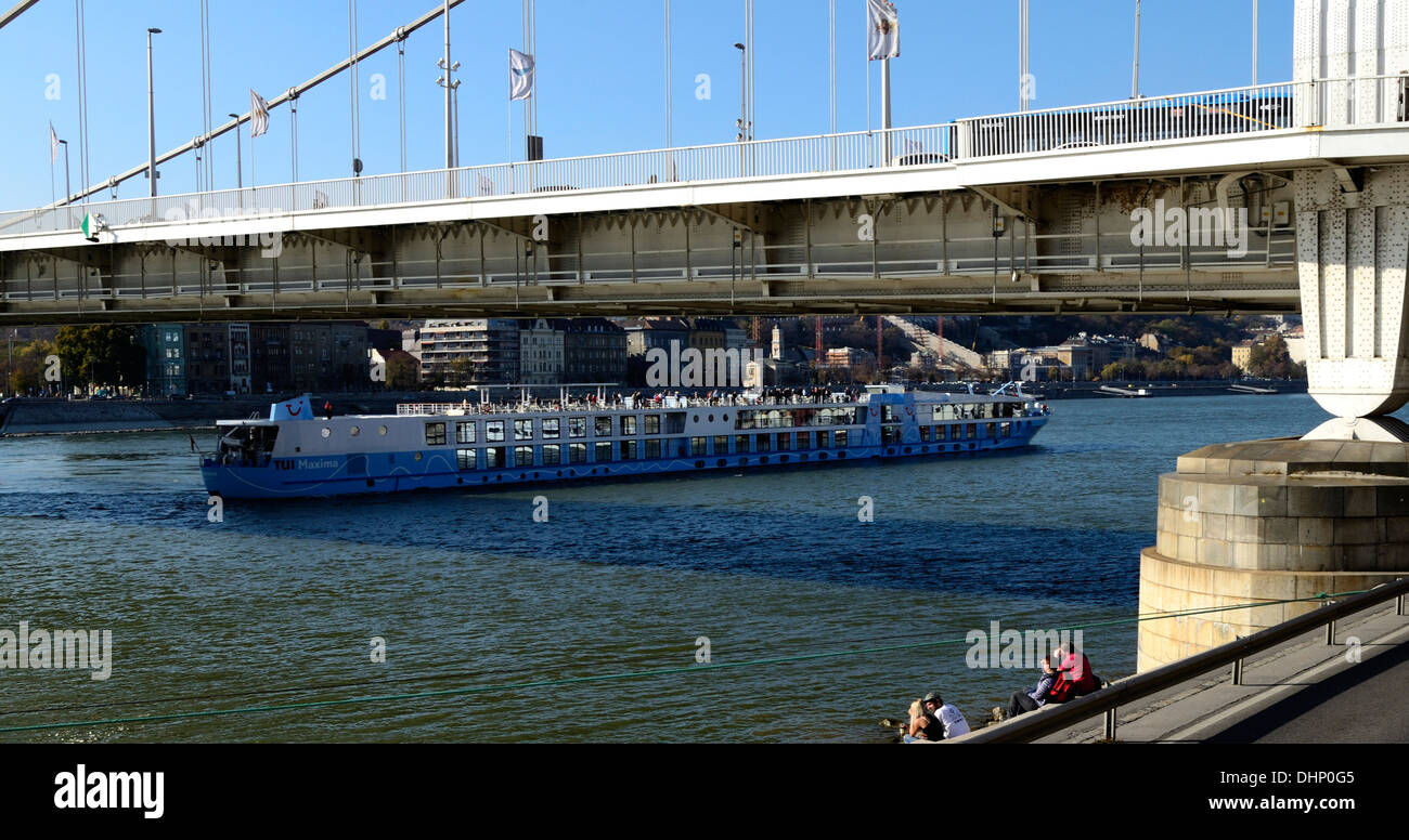 Budapest Hungary Elizabeth bridge hotel boat prepares to dock Stock ...