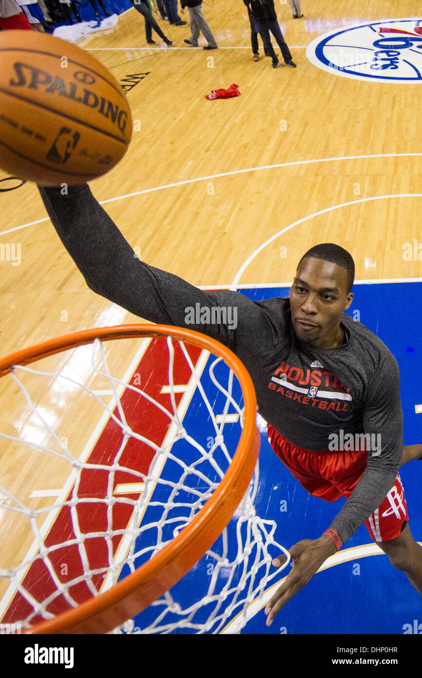 November 13, 2013: Houston Rockets power forward Dwight Howard (12 ...
