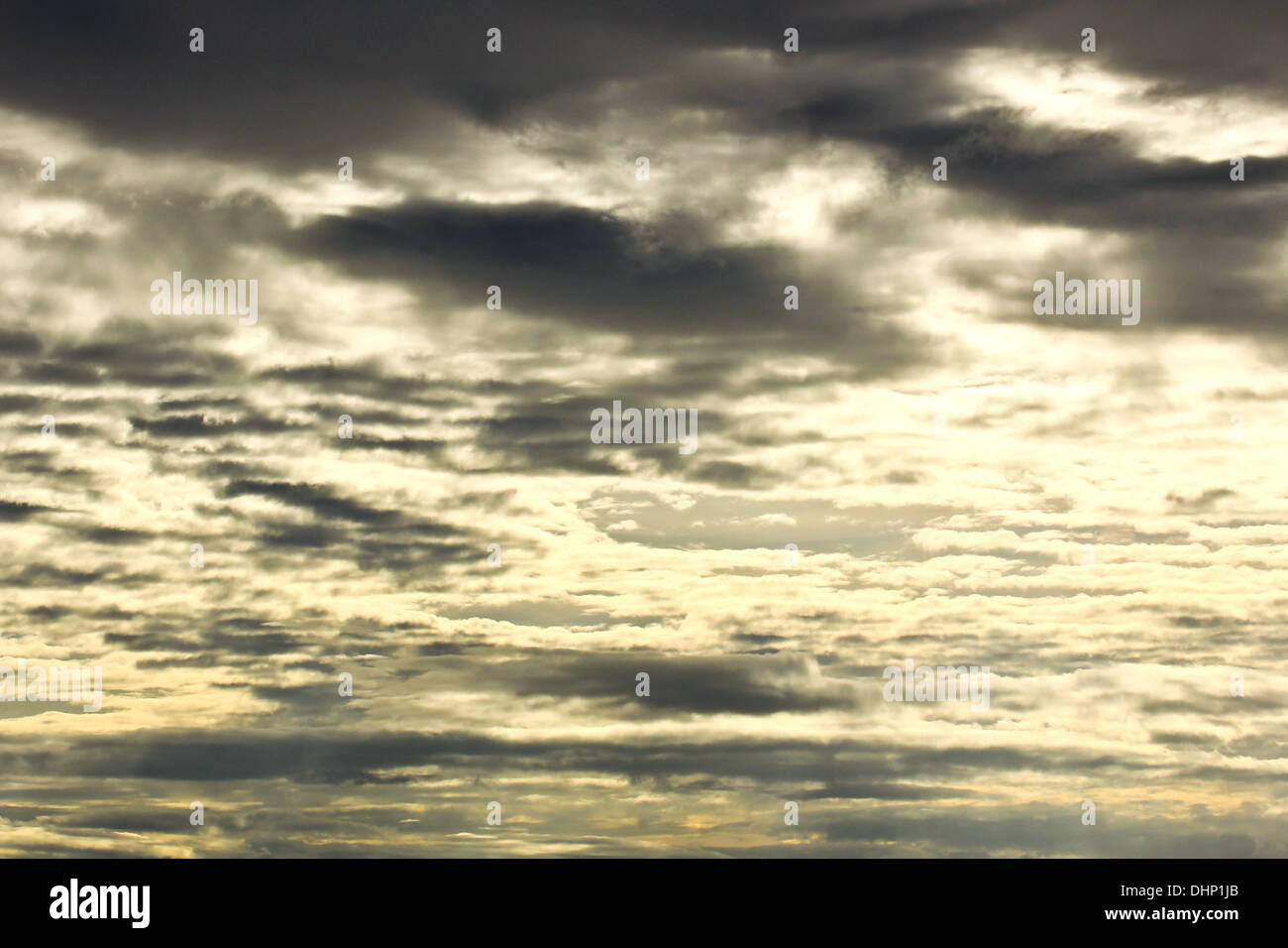 Dramatic sunset sky hi-res stock photography and images - Alamy