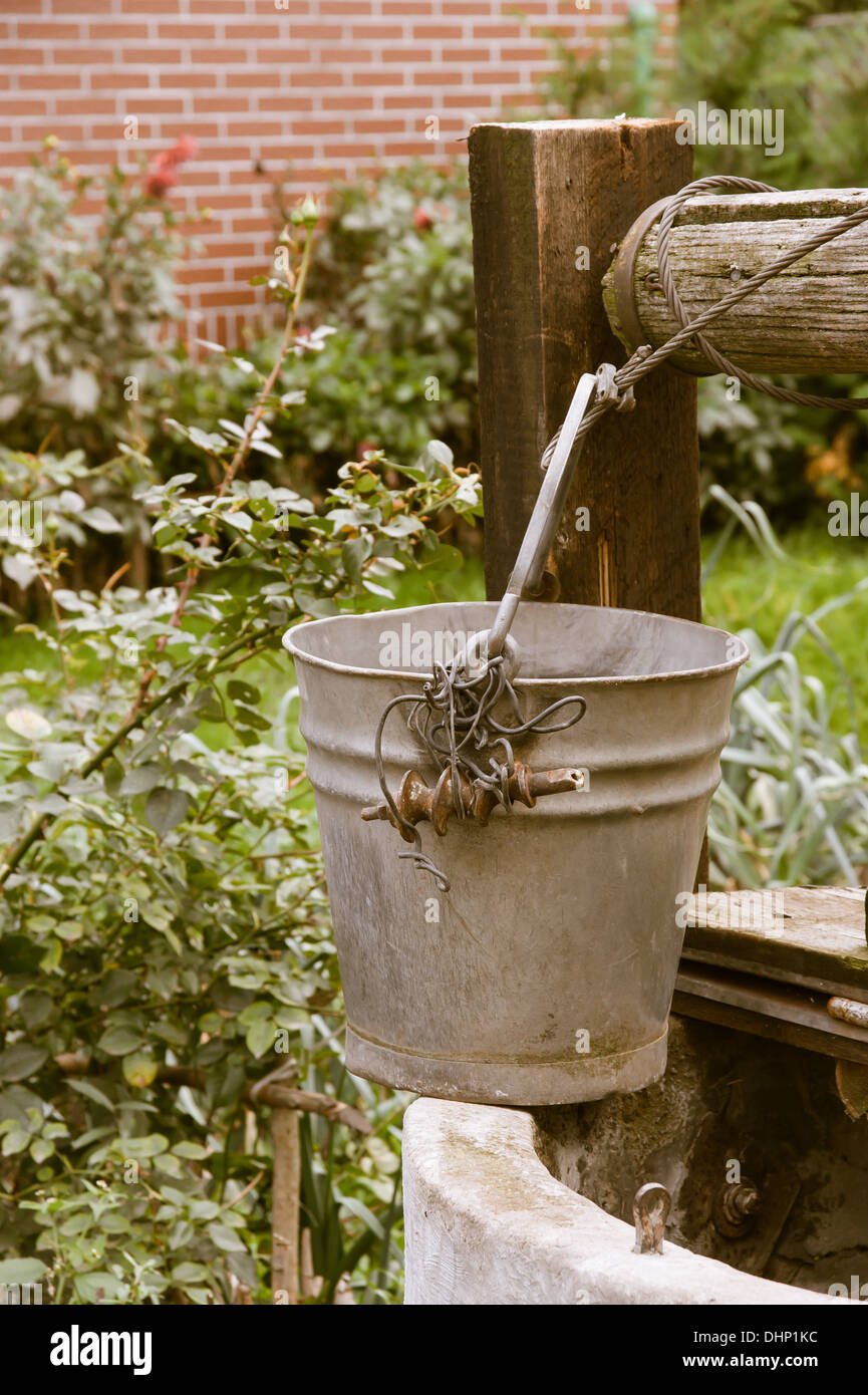 Well rotten hi-res stock photography and images - Alamy