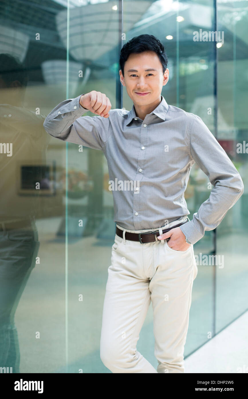 Portrait of confident man Stock Photo - Alamy