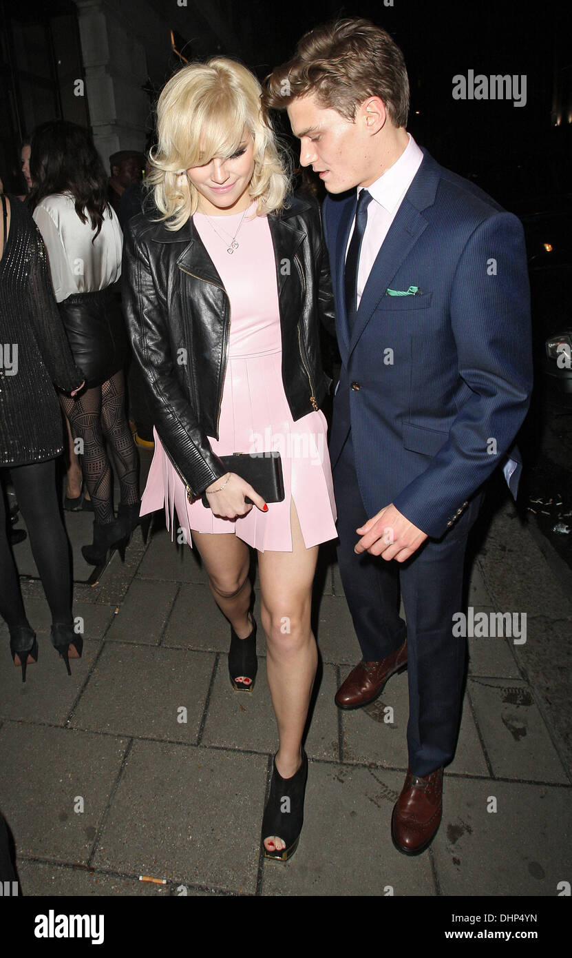 Pixie Lott and boyfriend Oliver Cheshire leaving Novikov restaurant in ...