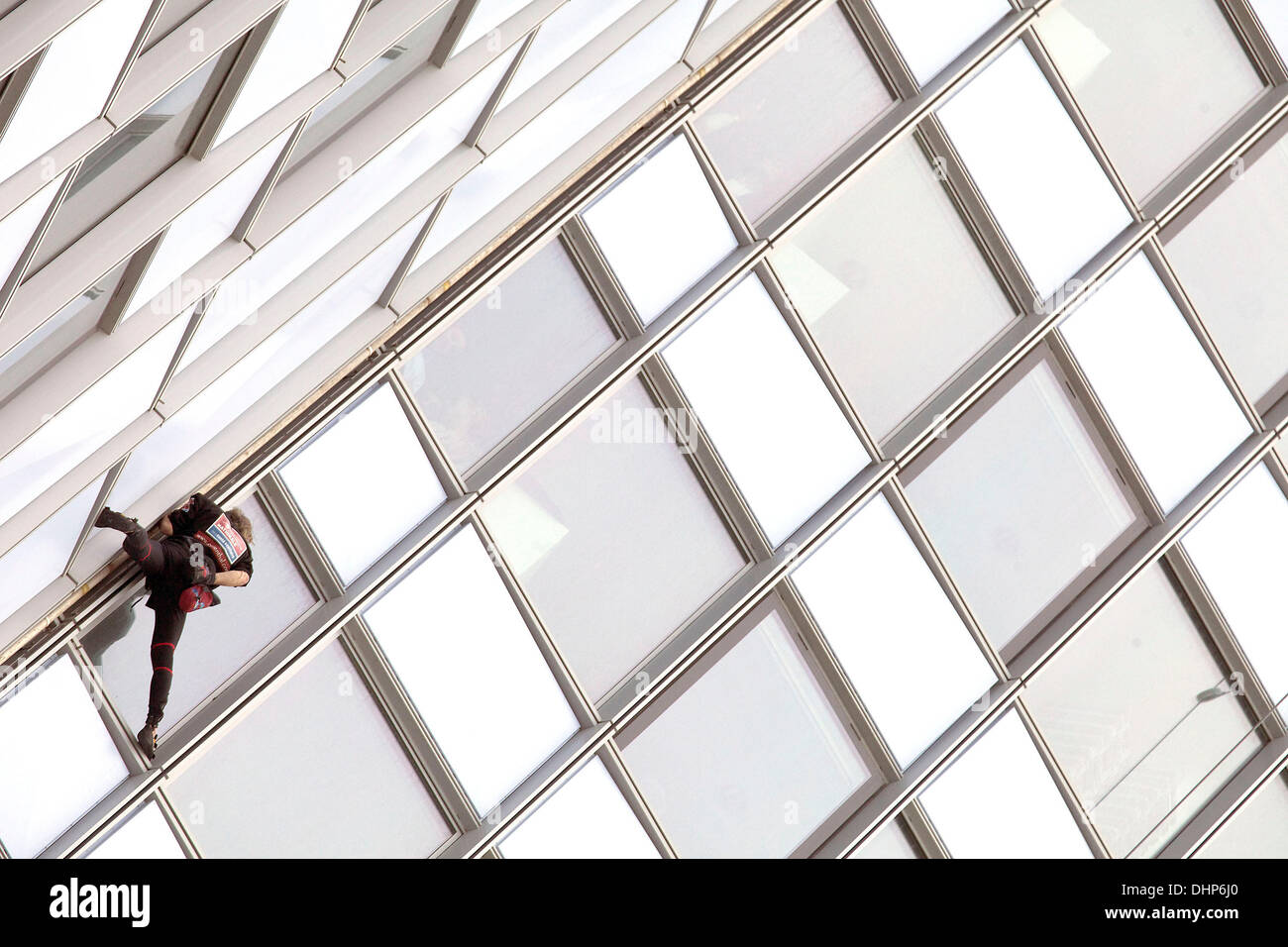 Alain Robert also known as the 'The French Spiderman' climbed the ...