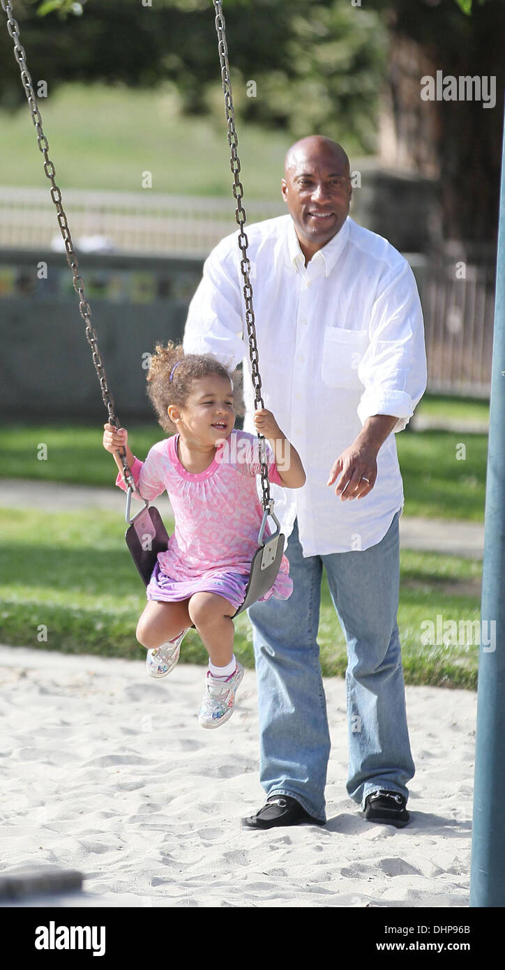 Byron allen wife jennifer lucas hi-res stock photography and images - Alamy