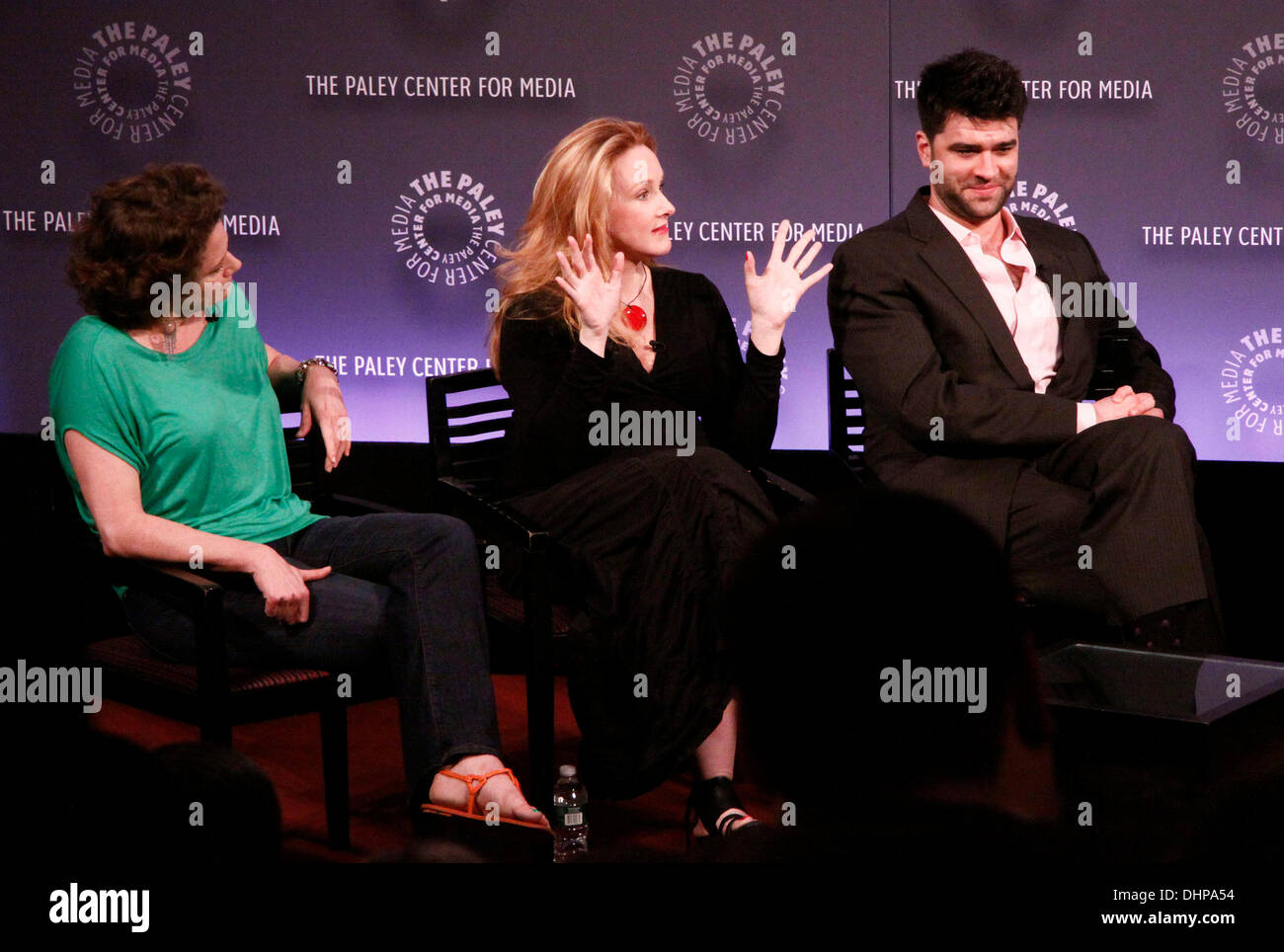 Katie finneran and ben crawford hi-res stock photography and images - Alamy