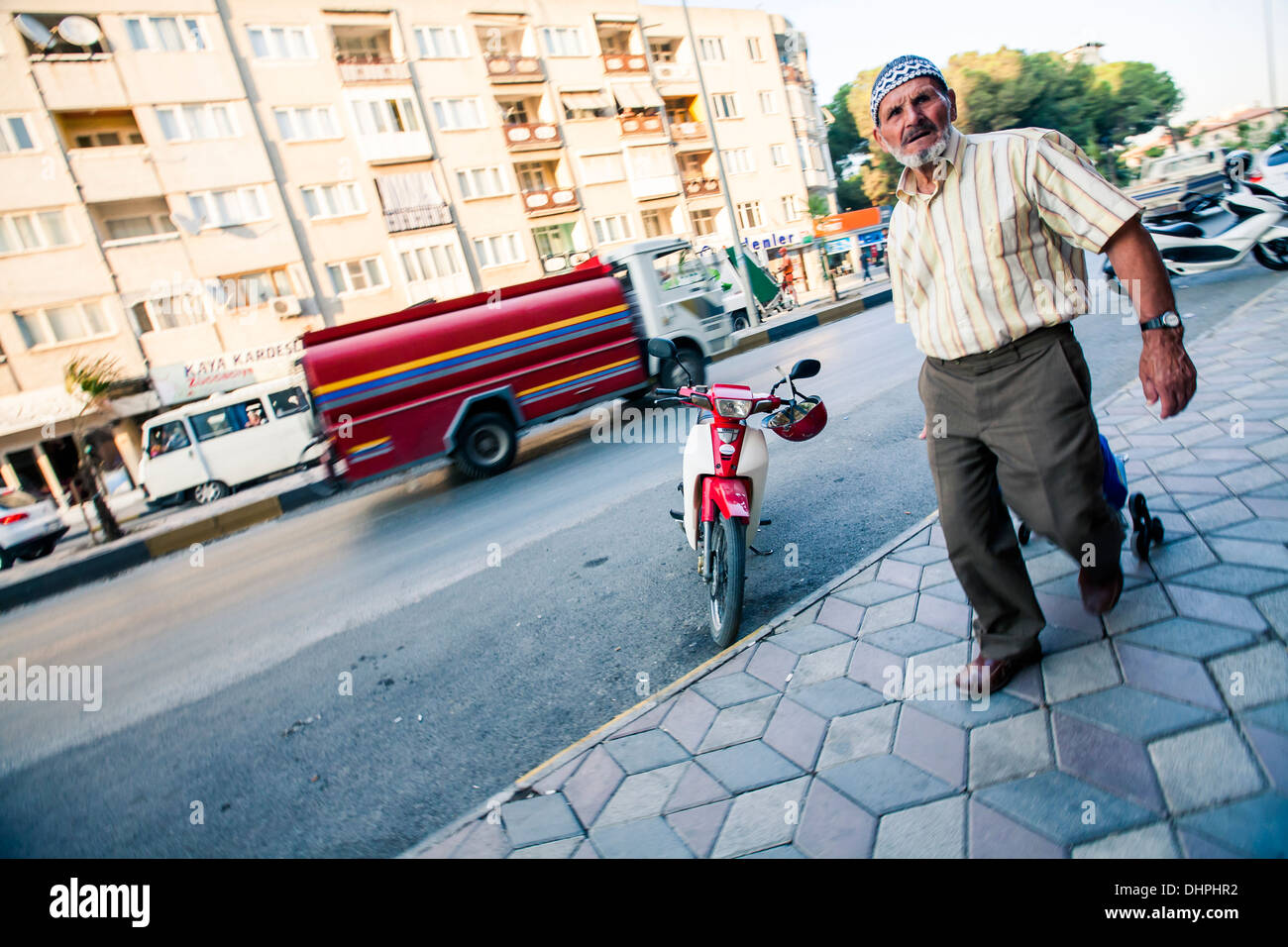 Poor man homes hi-res stock photography and images - Alamy