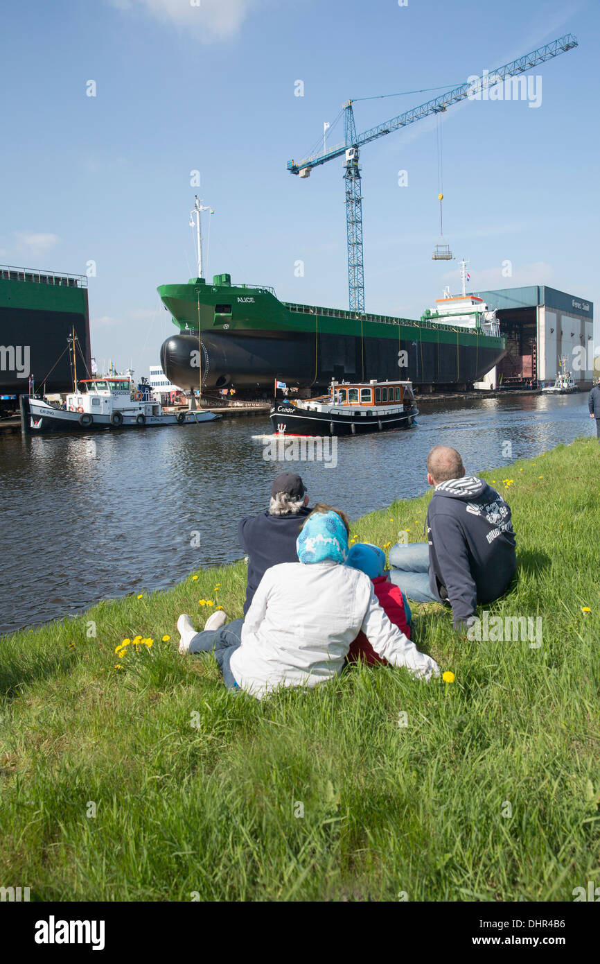 Dutch shipyard hi-res stock photography and images - Alamy