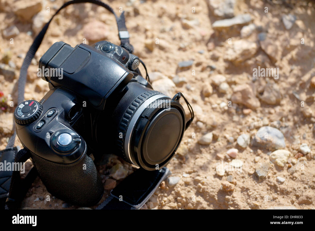 Black digital camera hi-res stock photography and images - Alamy