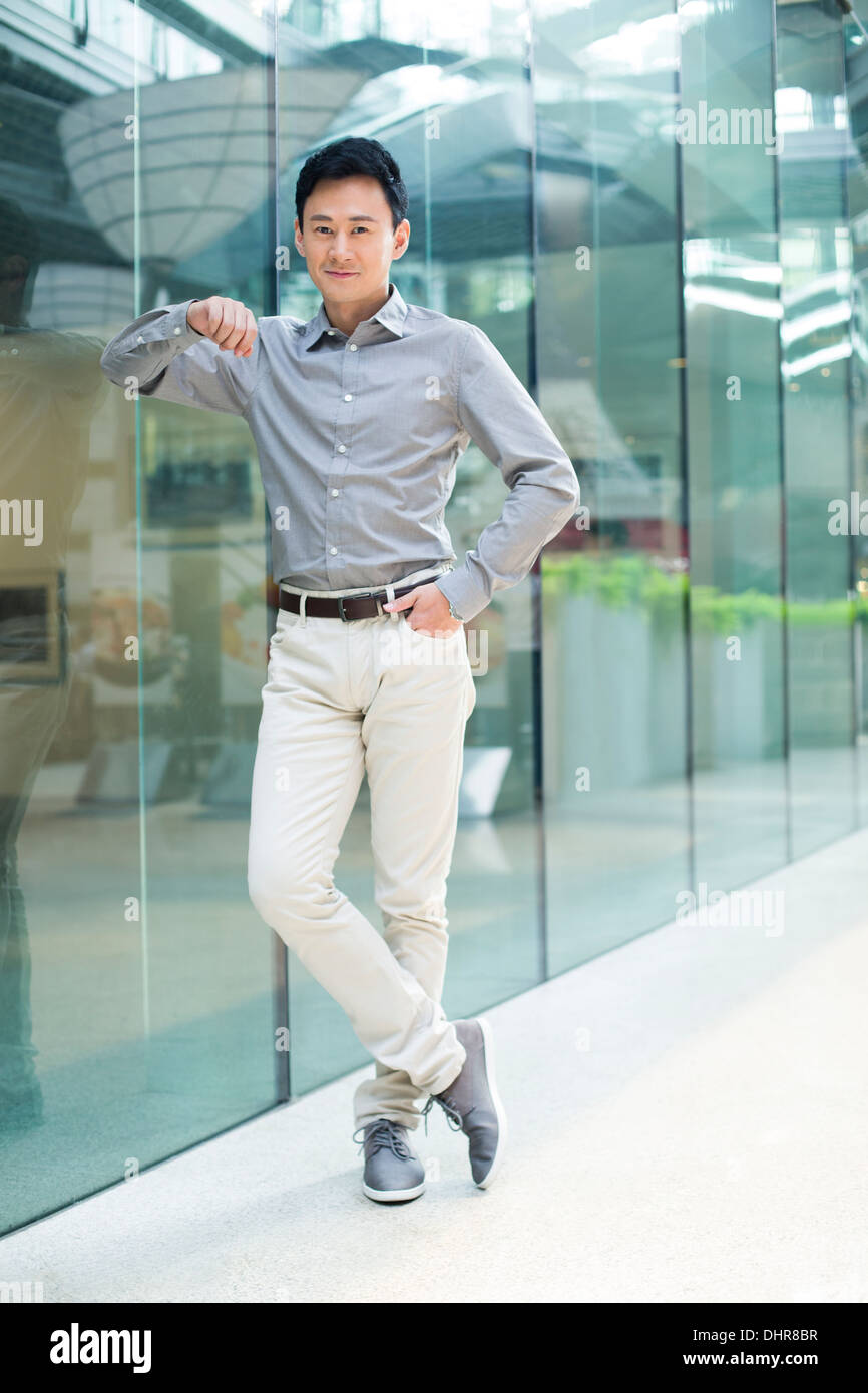 Portrait of confident man Stock Photo - Alamy